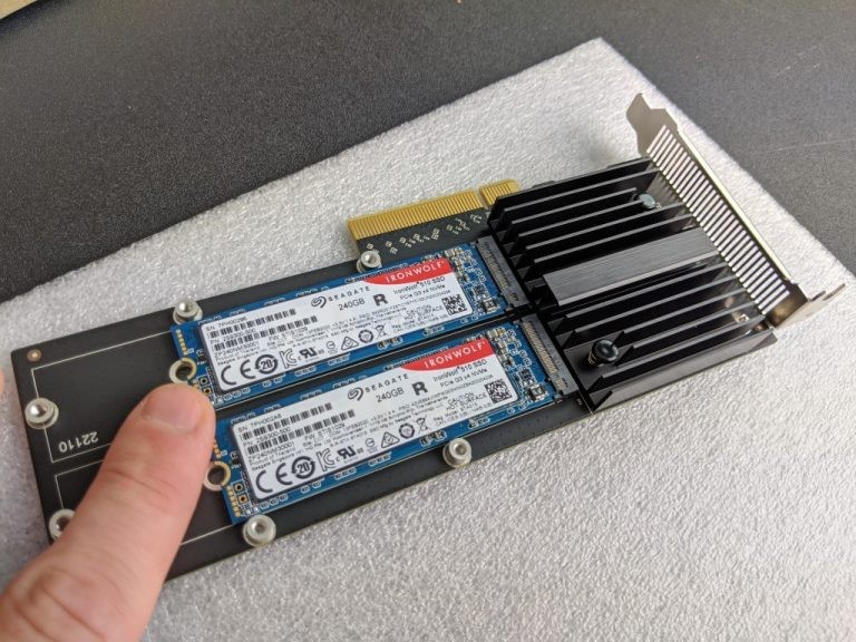 Synology M2D20 NVMe 22110 SSD Cache PCIe Card Hardware Review (22 ...