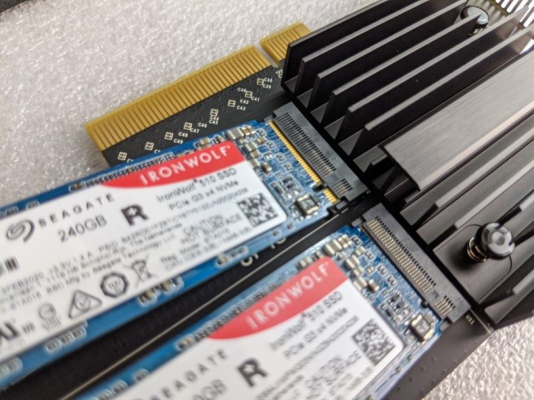 Synology M2D20 NVMe 22110 SSD Cache PCIe Card Hardware Review (24 ...