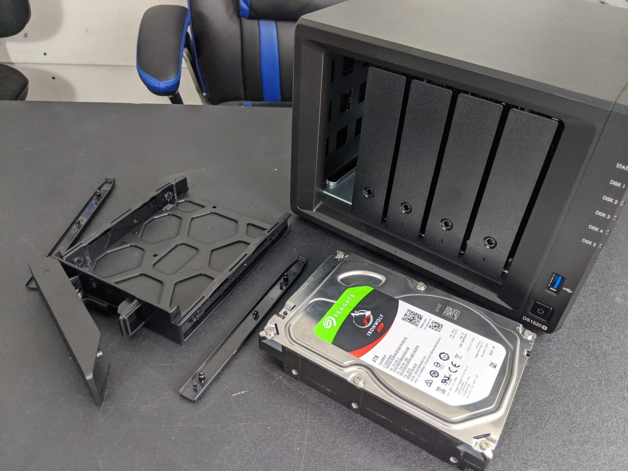 Synology DS1520+ NAS Hardware Review – NAS Compares