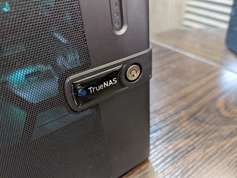 TrueNAS Mini X+ iXsystems NAS Review – LET’S GET SERIOUS! – NAS Compares