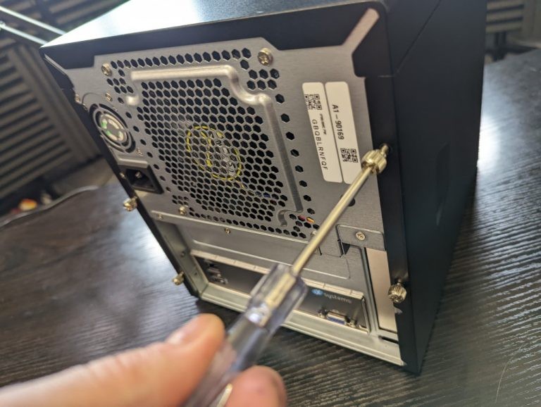 TrueNAS Mini X+ iXsystems NAS Review – NAS Compares