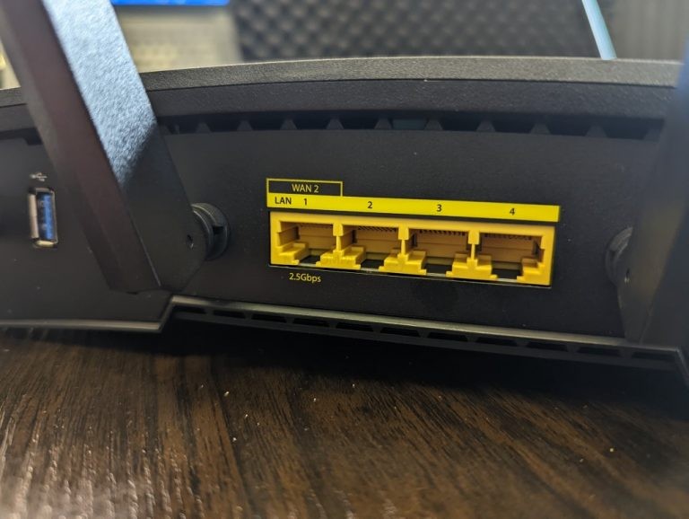 Synology RT6600ax Router Review, Part 2 – Connections & Internal ...