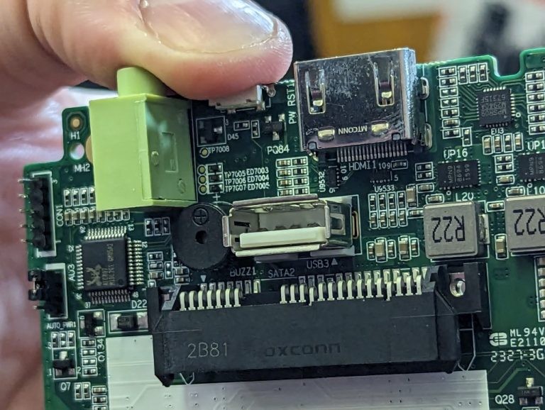 The lincplus LincStation N1 NAS Review – A REAL Turnkey UnRAID Flash ...